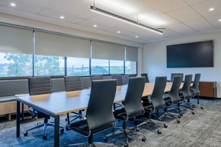 Bettr Boardroom Tables - ENTRAWOOD office furniture manufacturer