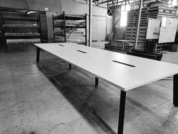 Tribe XL Boardroom Table - ENTRAWOOD office furniture manufacturer